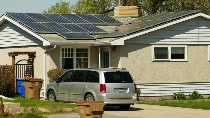 Des Autochtones formées pour bâtir des maisons zéro-énergie | Radio-Canada