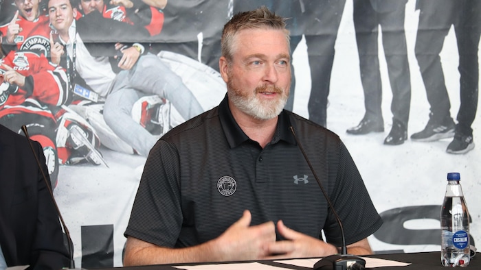 Un nouveau trophée en l’honneur de Patrick Roy dans la LHJMQ | Radio-Canada