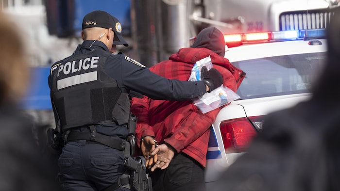La Ville de Montréal devra indemniser des victimes de profilage racial ...