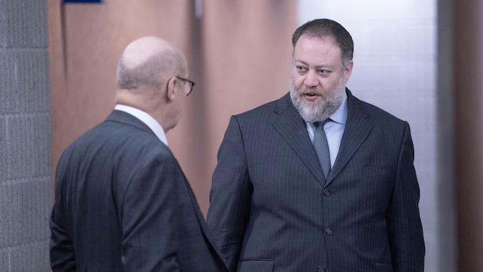 Requête en action collective : un avocat veut interroger Robert Miller maintenant | Radio-Canada