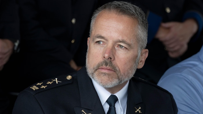 Le directeur du Service de police de Laval tire sa révérence | Radio-Canada