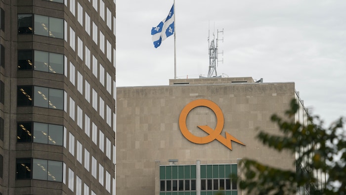 Hydro-Québec conclut une entente de principe avec 2400 employés ...