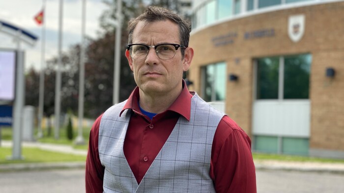 Le maire de Russell, Pierre Leroux, démissionne pour un poste à La ...