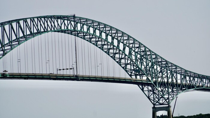 Pause dans les travaux intensifs sur le pont Laviolette | Radio-Canada