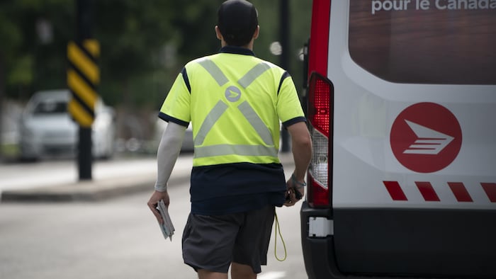Postes Canada : l’interruption des circulaires commerciales coûtera des ...