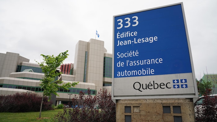 La Société de l’assurance automobile du Québec abolit une centaine de ...