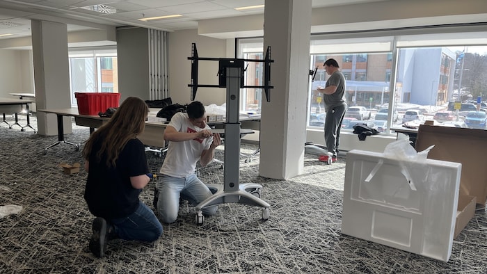 Le CLSC de Rivière-du-Loup emménage dans ses nouveaux locaux | Radio-Canada