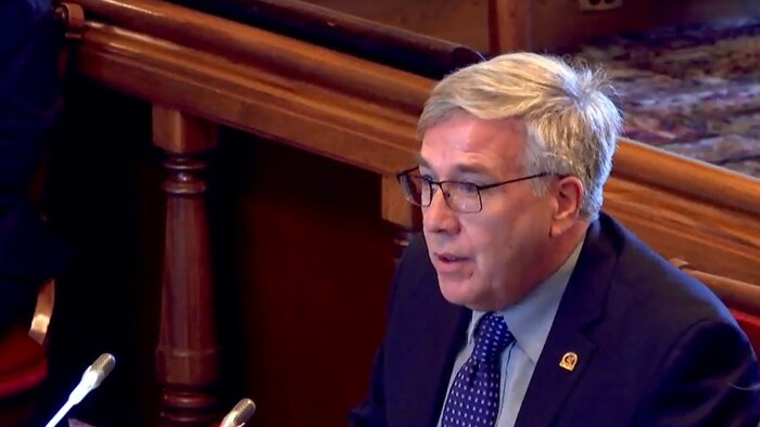 Fredericton veut réduire la fraude et l’évasion fiscale | Radio-Canada