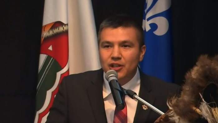 Constant Awashish réélu grand chef de la nation attikamek | Radio-Canada