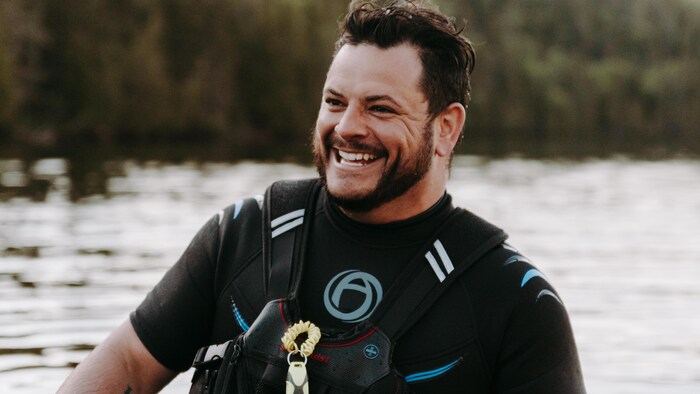 Des guides de kayak invitent à la prudence sur le Saint-Laurent | Radio ...