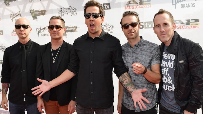Simple Plan, 25 ans de pop-punk et un documentaire | Radio-Canada