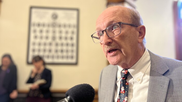 Projet de loi sur les pensions : Fredericton veut limiter les débats ...