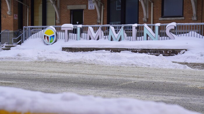 Tempête hivernale : Timmins toujours éprouvée | Radio-Canada