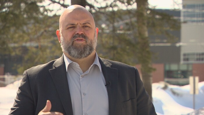 Serge Brideau se présente pour les verts contre la cheffe libérale ...