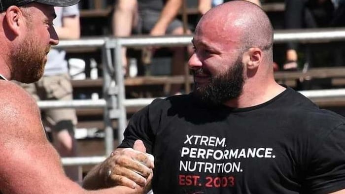 Simon Pratte sacré l’homme le plus fort au Canada | Radio-Canada