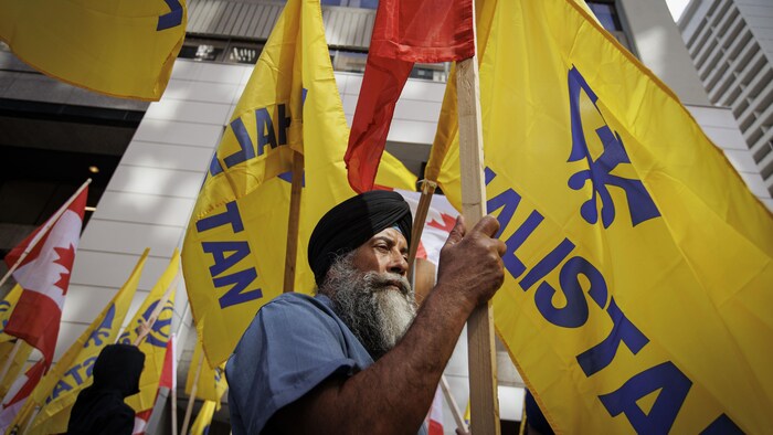 La maison d’un militant séparatiste sikh touchée par un tir | Radio-Canada