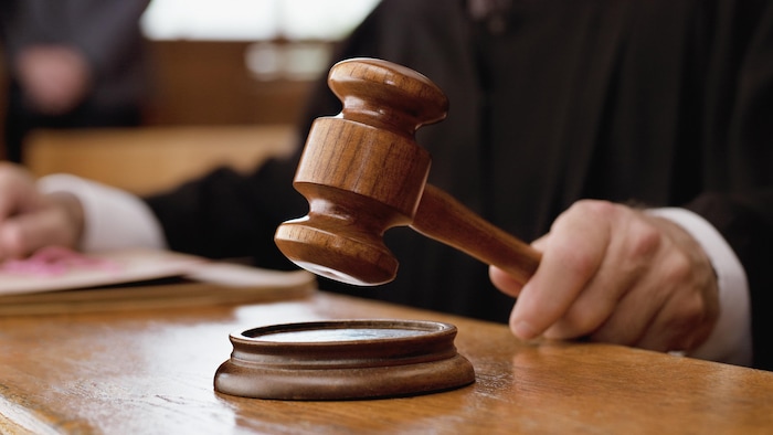 Le jeune qui a tué une élève dans une école à Leduc est condamné à la ...