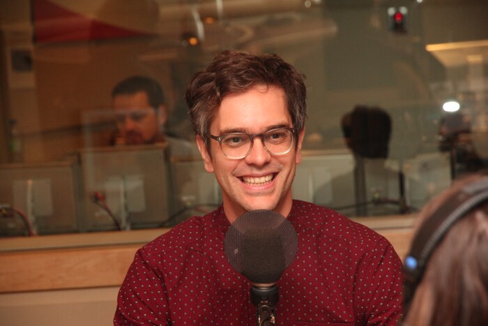 Le cinéaste Mathieu Denis retrouve le sourire à Berlin | Radio-Canada