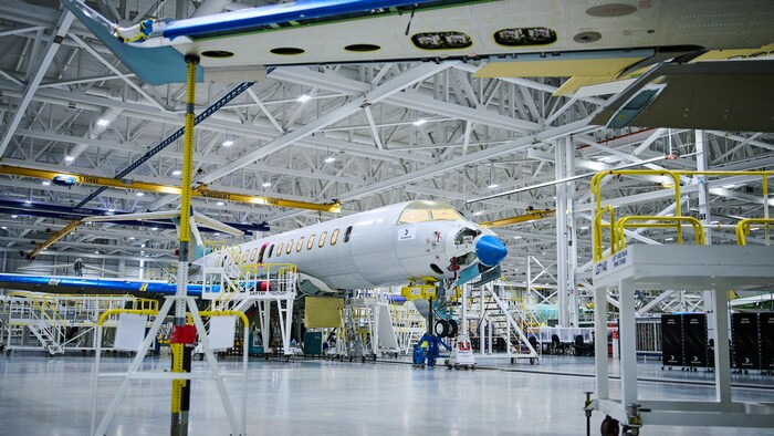 Pour obtenir 12 600 emplois, Ottawa doit acheter 72 Gripen et 6 ...