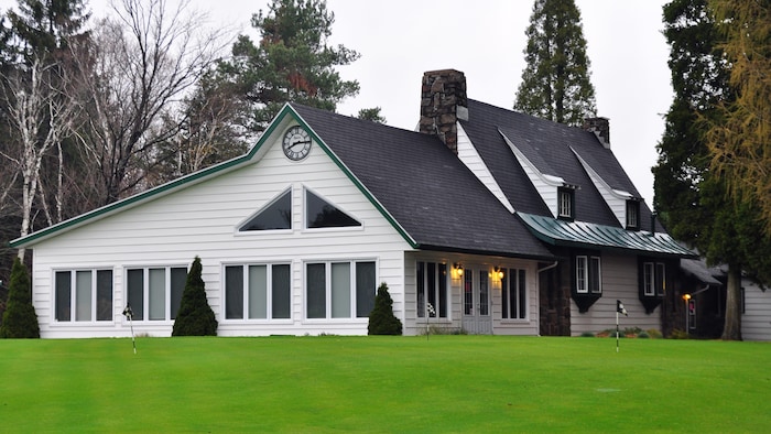 Les 3 clubs de golf préférés des Mauriciens et Centricois | Radio-Canada