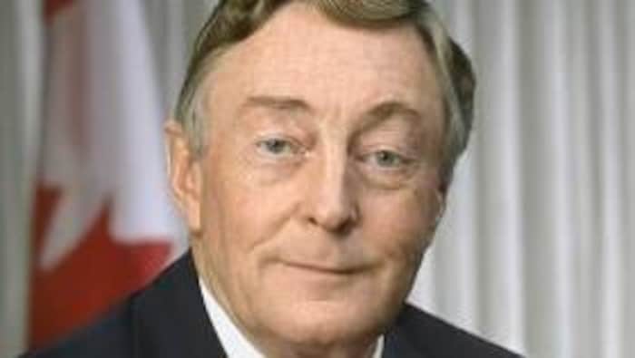 L’homme d’affaires Dennis Wood n’est plus | Radio-Canada