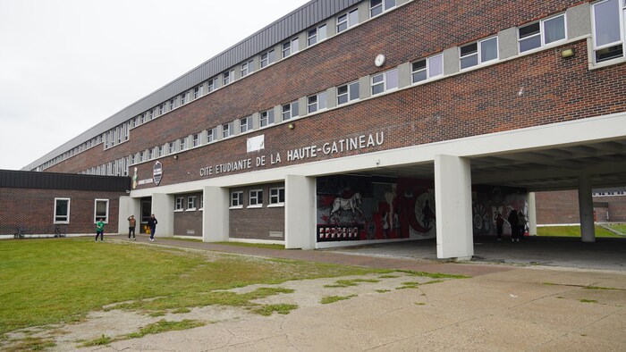 Maniwaki marche pour les survivants des pensionnats pour Autochtones | Radio-Canada