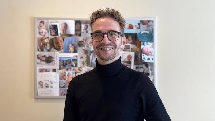 Sage-femme, le métier-passion d’Alexandre Otis | Radio-Canada