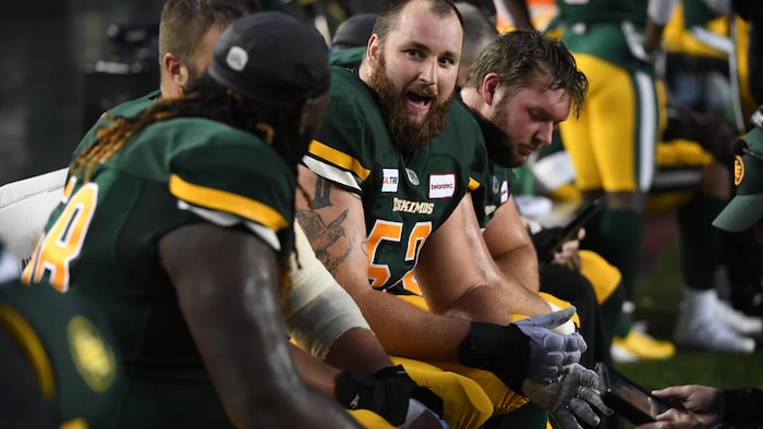 Les Elks d’Edmonton libèrent Jacob Ruby pour le non-respect des règles ...