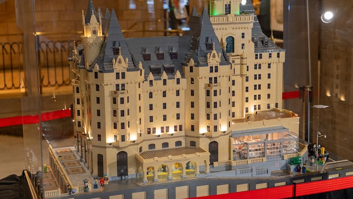 Fous de Lego : le bonheur est dans la brique | Radio-Canada