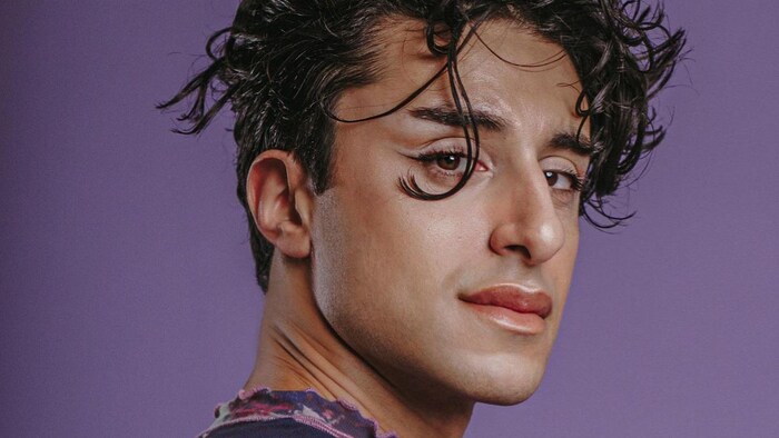 L’artiste de Moncton Matt Raffy fait ses débuts à Broadway | Radio-Canada