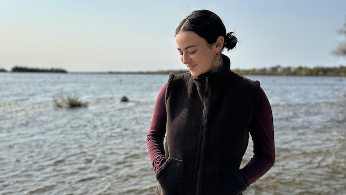 La chanteuse gatinoise Mia Kelly livre un deuxième album intime et ...