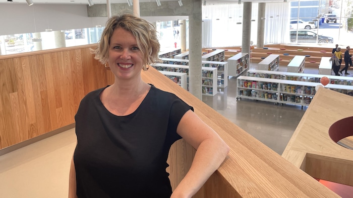 Fin prête, la bibliothèque Lucy-Faris ouvre ses portes | Radio-Canada