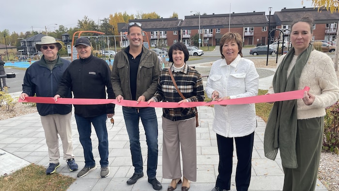 Val-d’Or inaugure son parc des Pionniers | Radio-Canada