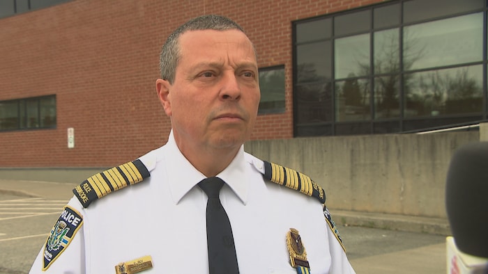 370 interventions policières depuis 4 ans au 33, rue Bowen Sud, à ...