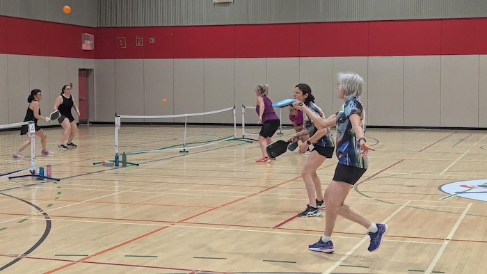 La fièvre continue : 1re édition du tournoi de Pickleball Baie-Comeau ...