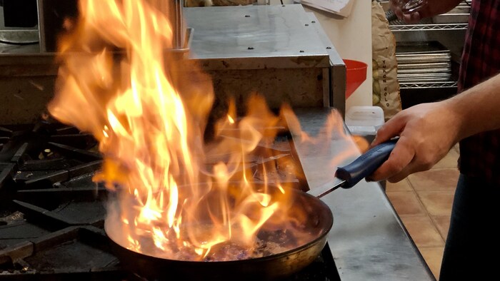 Engouement pour l'ail noir du Saguenay | Radio-Canada