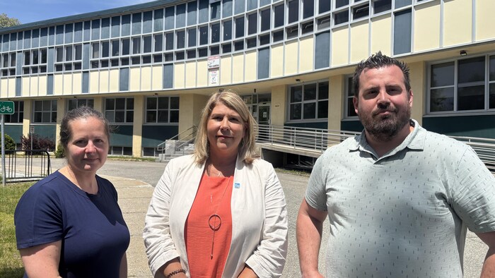 Québec mise sur le retour des CLSC en Estrie | Radio-Canada