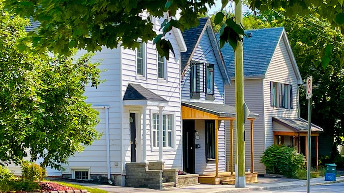 Valoriser le quartier Vanier une maison et une photo à la fois | Radio ...