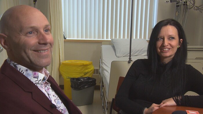 Une chirurgie éveillée pour retirer une tumeur au cerveau | Radio-Canada