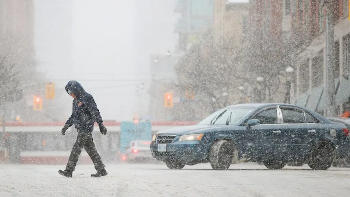 Alerte de fortes chutes de neige à Toronto | Radio-Canada