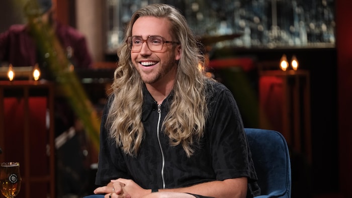 Un hommage à Céline Dion animé par Math Duff à Juste pour rire Montréal ...