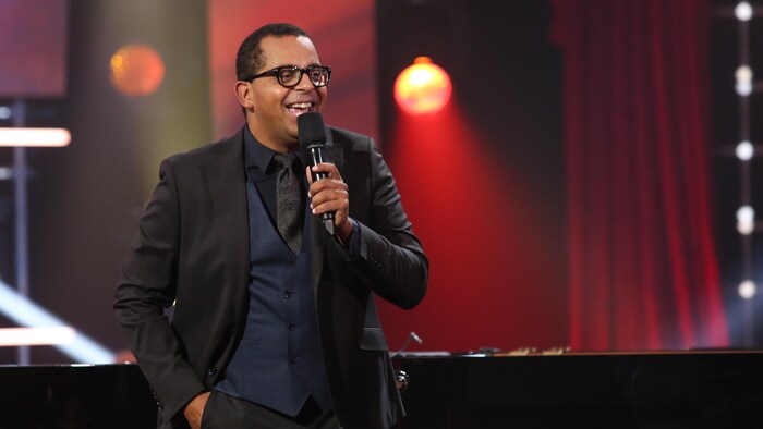 Gilbert Patenaude, ex-directeur musical des Petits Chanteurs du Mont ...