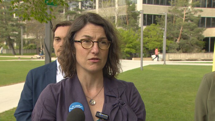 Intervention policière à l’Université de l’Alberta : des réponses sont ...