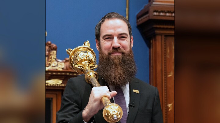 Mathew Lagacé, sergent d’armes à l’Assemblée nationale | OHdio | Radio ...