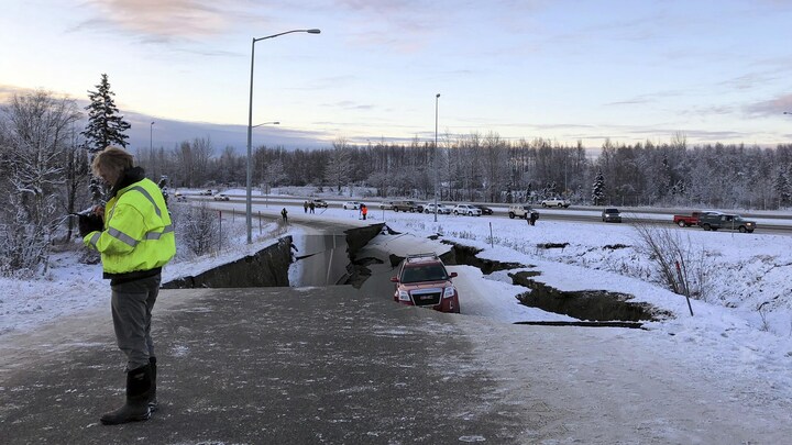 Un séisme de magnitude 7 secoue l’Alaska | OHdio | Radio-Canada