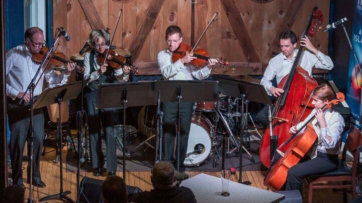 L’Orchestre symphonique de l’Î.-P.-É. retourne sur scène en formation ...