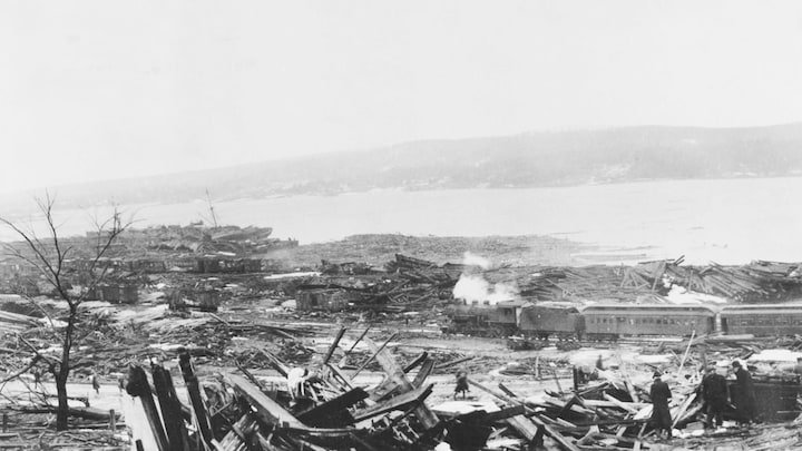 L’explosion maritime qui a ravagé Halifax en 1917 | OHdio | Radio-Canada