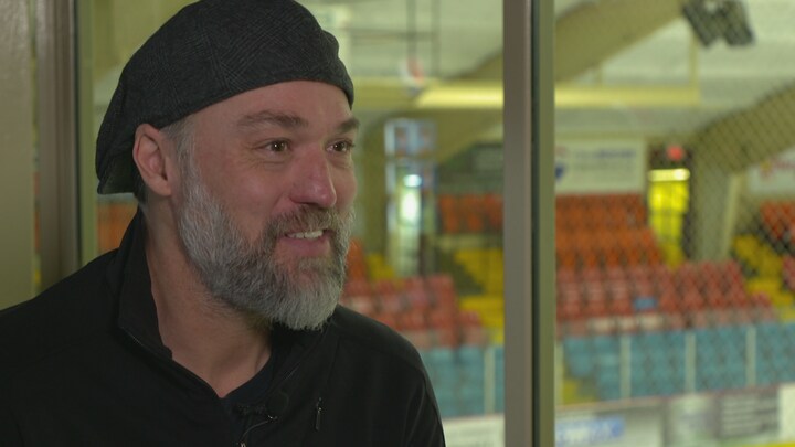 Relance du programme de hockey pour les jeunes Autochtones du Nord ...