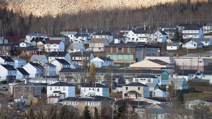 La députée de Gaspé accueille prudemment le projet de relance de la ...