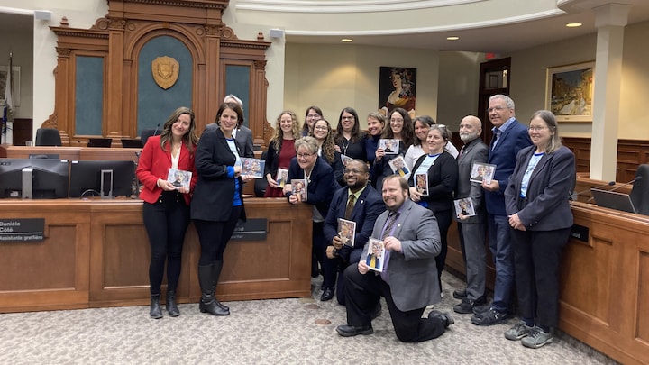 Une œuvre d'Adèle Blais à l'hôtel de ville de Sherbrooke | OHdio ...